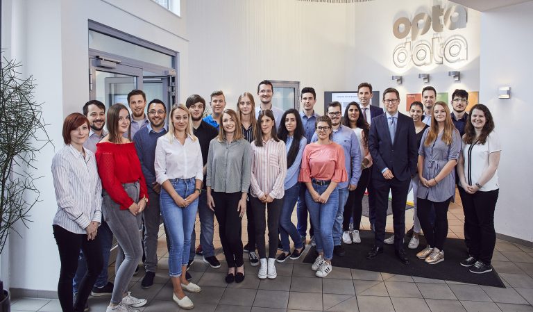 31 Nachwuchskräfte starten in ihr Ausbildungsjahr bei der opta data ...