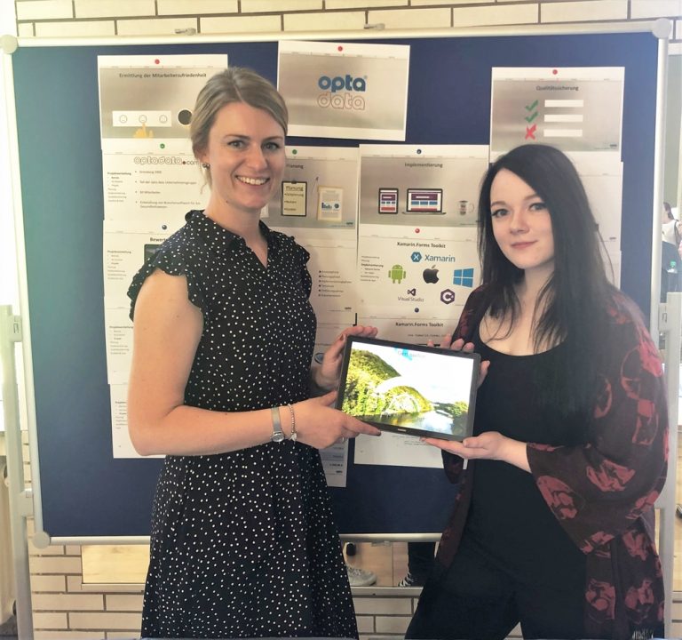 Informatik-Absolventin Julia Meier erhält Auszeichnung | MedEcon Ruhr